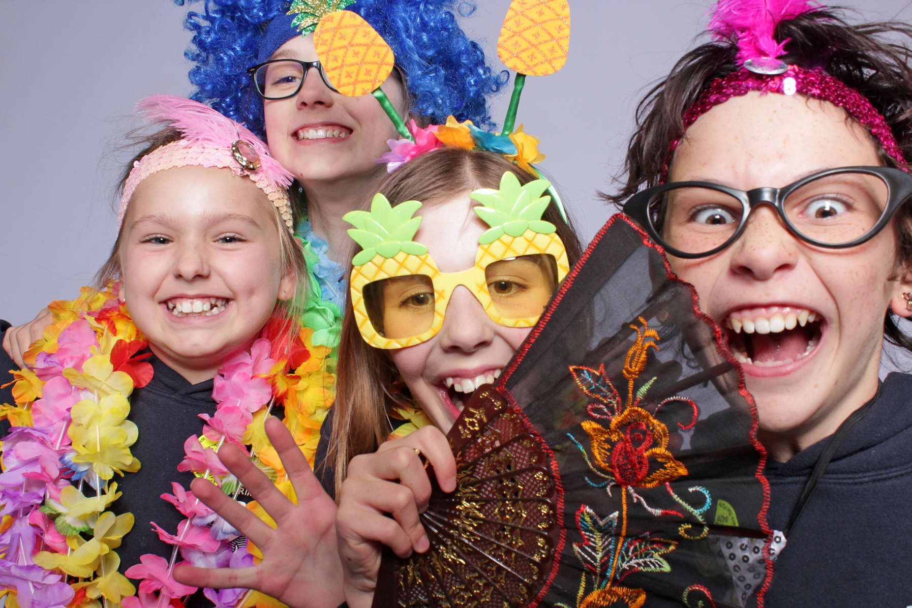 Studio Galea - Deanmore PS Art Market 2022 {photobooth} - Client Galleries